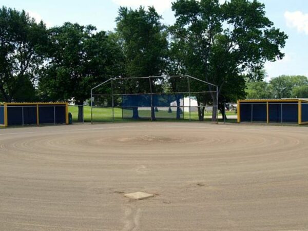 How to play center field? Tips and Techniques for Success